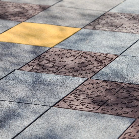 Nordens største uafhængige leverandør af faldunderlag og kunstgræs